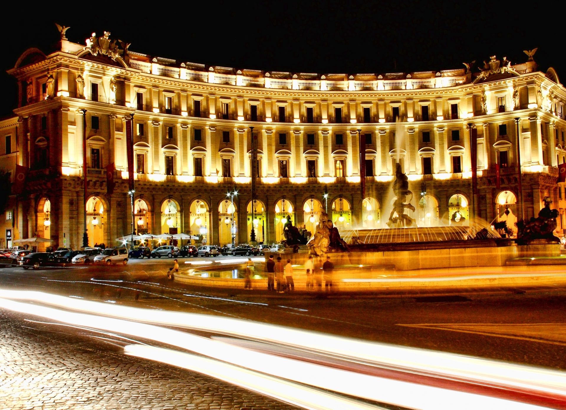 Piazza della Repubblica Hakkında Herşey! | Biletbayi Blog