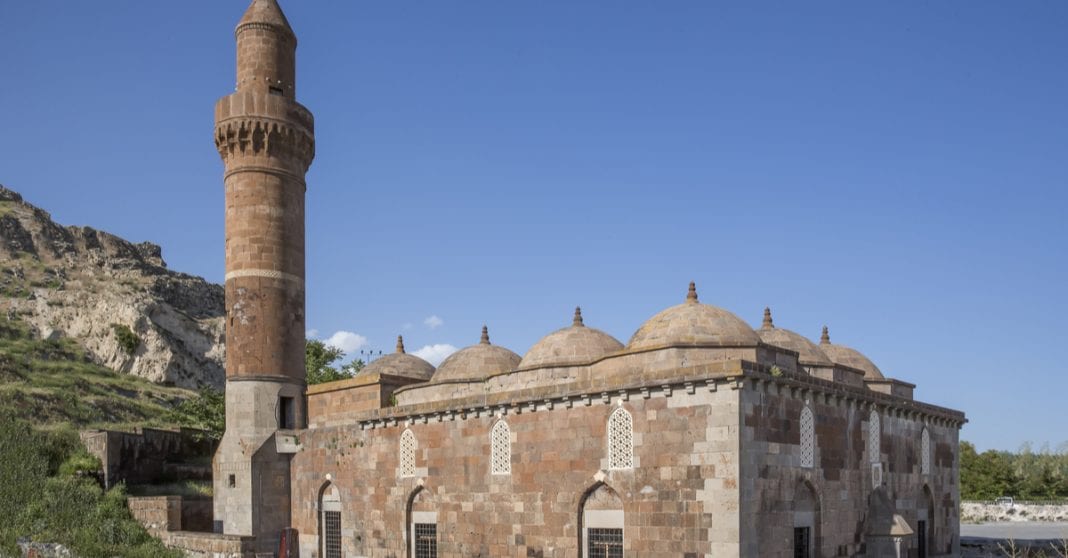 Bitlis'in Tarihi Yerleri | Etkileyici 28 Tarihi Eser - Biletbayi.com