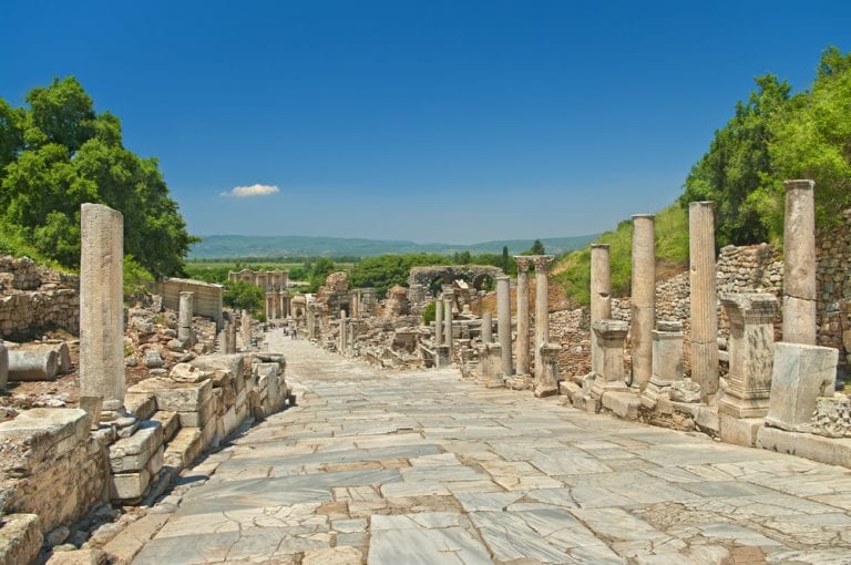 Efes Antik Kenti Hakkında Bilgi: Nerede, Nasıl Gidilir? | Biletbayi Blog